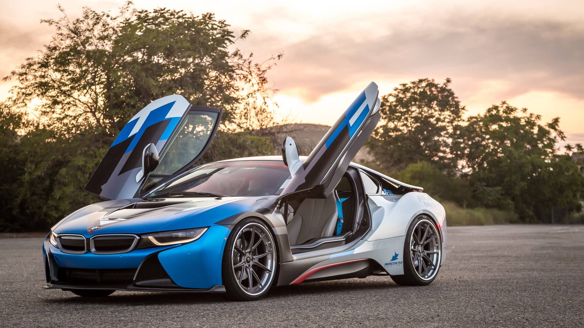 BMW i8 - specifications, equipment, photo, video, description