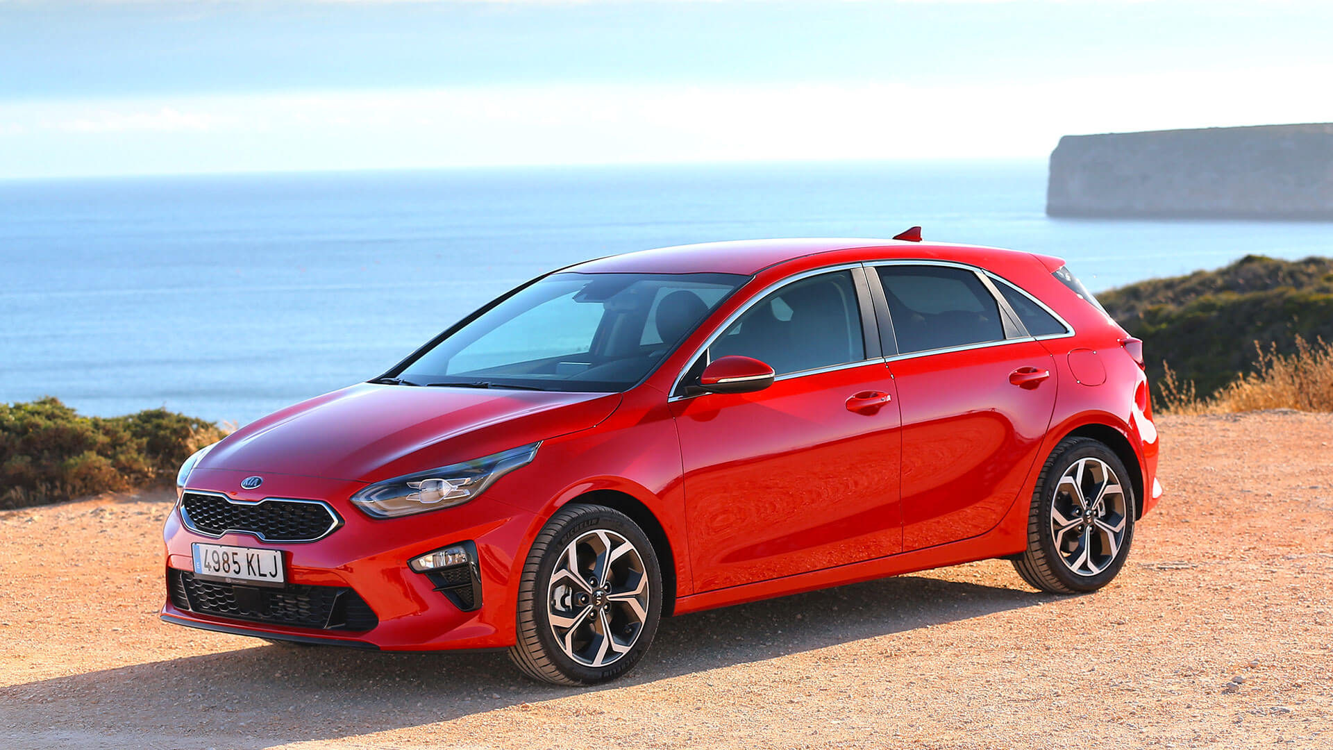 Kia Ceed Specifications Equipment Photos Videos Reviews