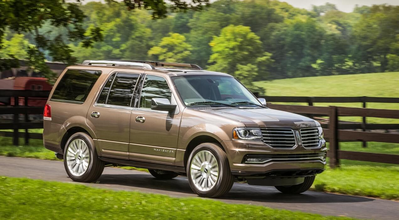Lincoln Navigator - specifications, equipment, photos, videos, reviews